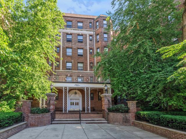 84 51 Beverly Road, Queens, NY
