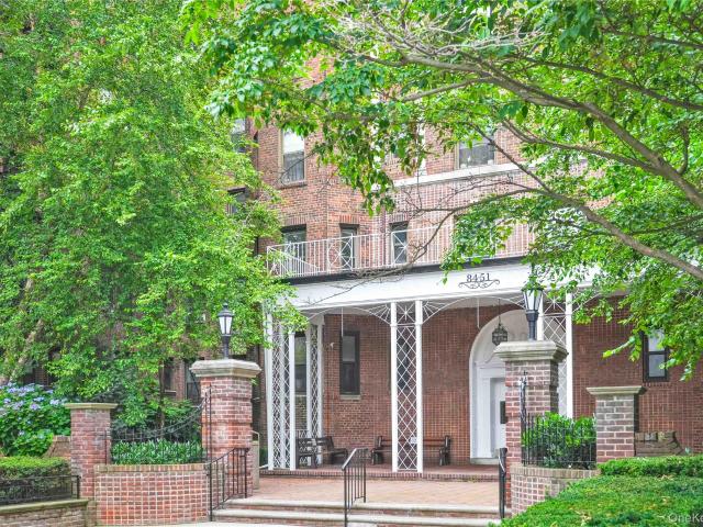 84 51 Beverly Road, Unit 5P
