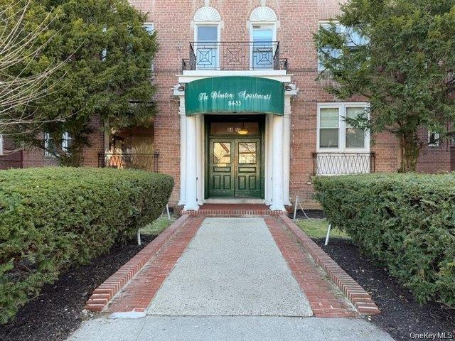 84 55 Daniels St Unit 5C, Briarwood, NY 11435