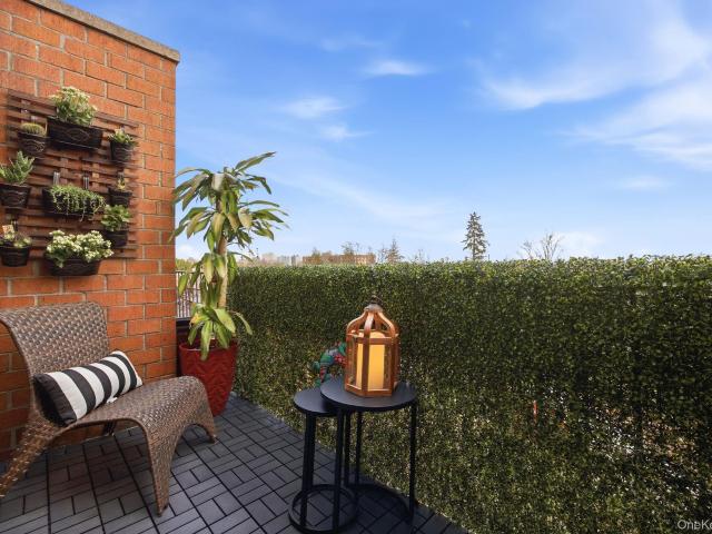 84 62 Austin Street, Unit C3 | Compass