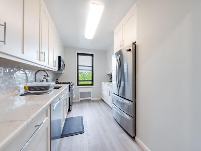 84 01 Main Street 717