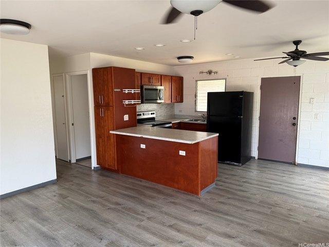 84 1037 Hana St, Waianae, HI 96792