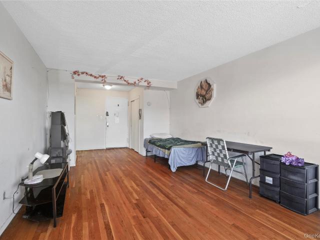 84 20 rd Avenue, Unit 5H | Compass