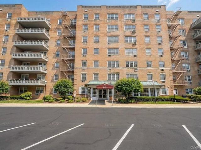 84 29 rd Ave Unit 2E, Howard Beach, NY 11414