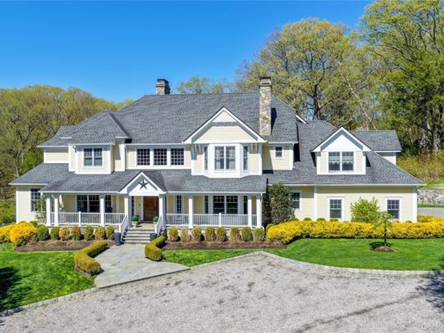 84 Twin Lakes Dr, Bedford, NY 10506