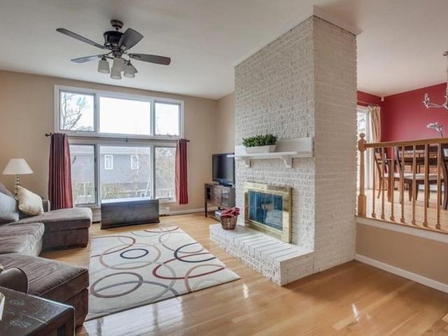 84 Walpole St Apt 3N, Canton, MA 02021