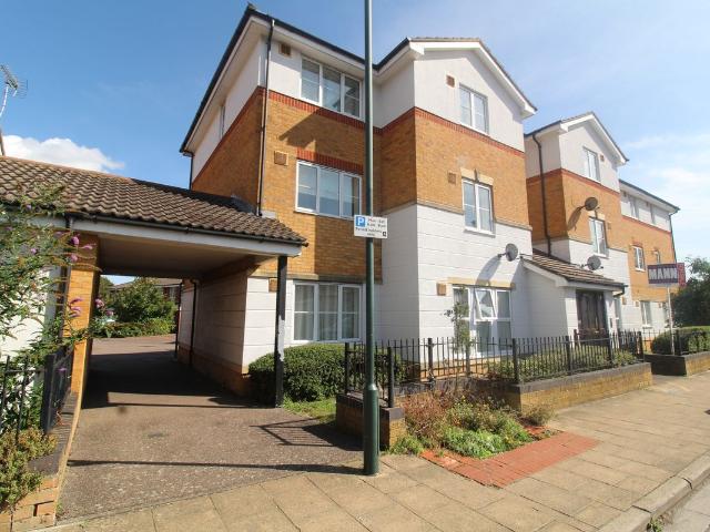 84 Windsor Road, Gillingham ME7, 2 bed flat to rent, £1,250 pcm | PrimeLocation