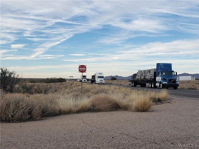 84 Acres Highway 93, Golden Valley, AZ 86413