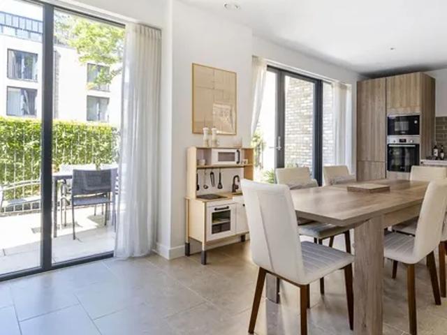 84 Augustus Road, London, SW19 6EL, United Kingdom | 3 bed house for rent #167859440 | Rentberry