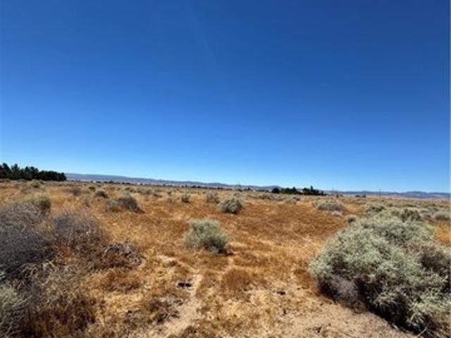 84 B 8 Stw, Lancaster, CA 93536