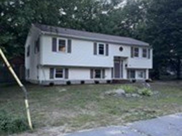 84 Catherine St, Gardner, MA 01440