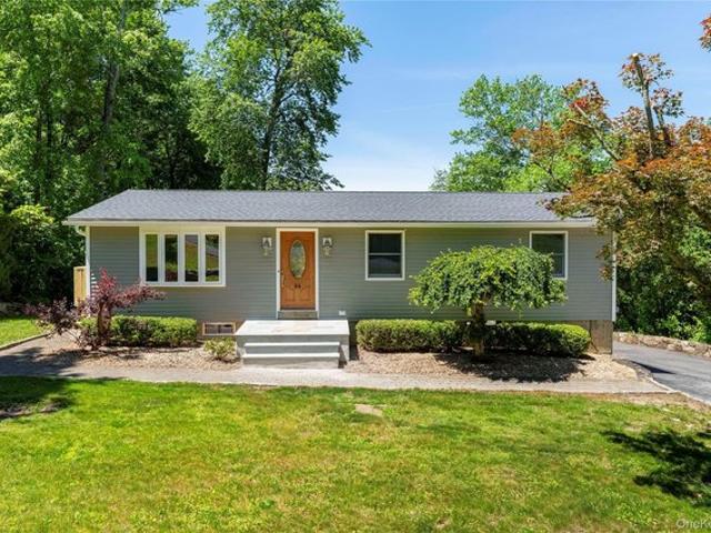 84 Chief Nimham Cir, Carmel, NY 10512