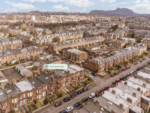 84 Comiston Drive, Edinburgh, EH10 5QT 3 bed villa for sale.