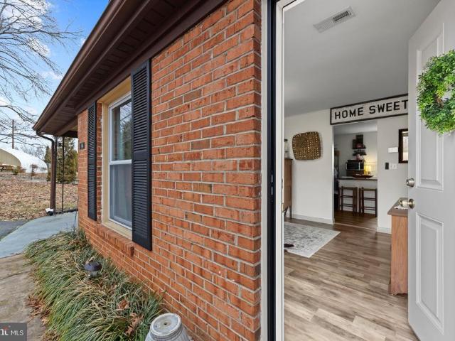 84 Clore Road