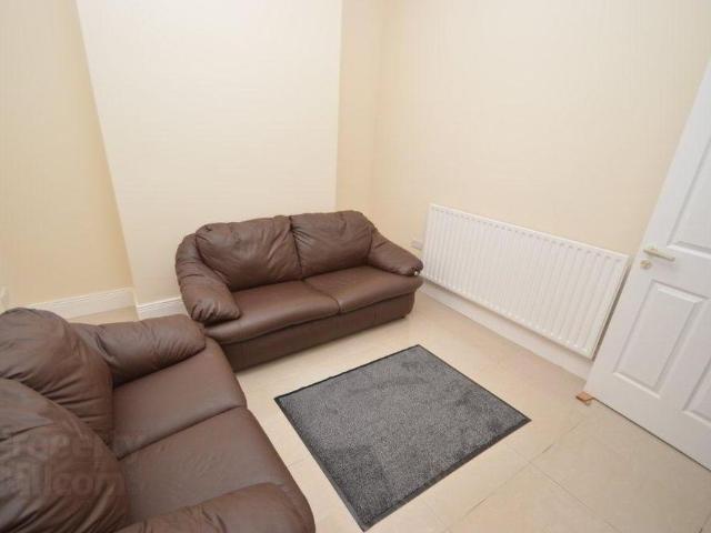 84 Cromwell Road, Belfast, BT7 1JY