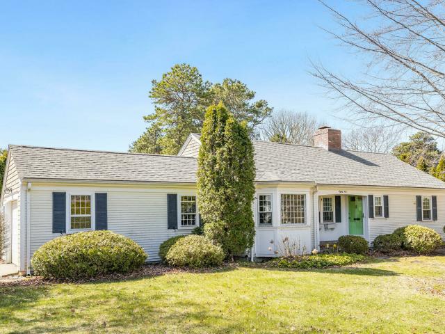 84 Curve Hill Road, South Yarmouth, US, MA