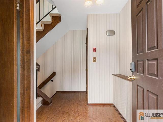 84 Diamond Lane