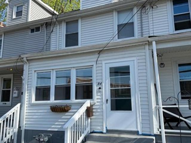 84 E Burlington St, Bordentown, NJ 08505