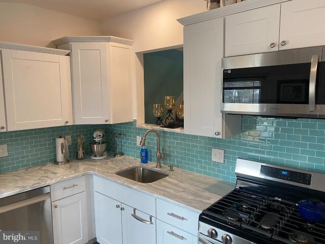 84 E Burlington St, Bordentown, NJ 08505 | MLS #NJBL2108