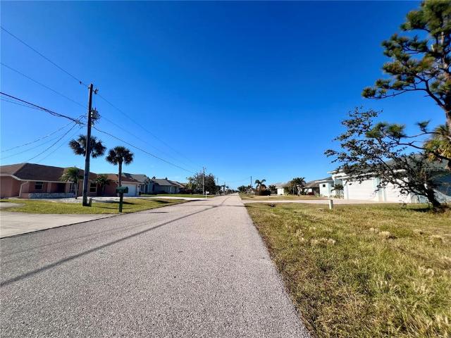 84 Fairway Rd, Rotonda West, FL 33947 | MLS #C7517