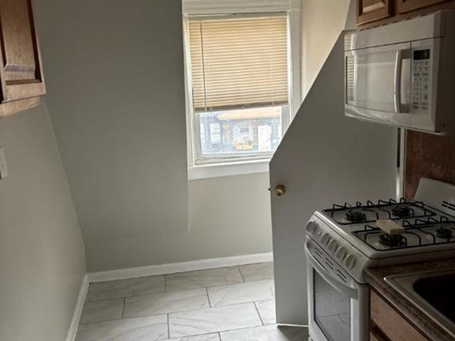 84 Farley Ave, Unit 3, Newark, NJ 07108 | MLS #26012 | Compass