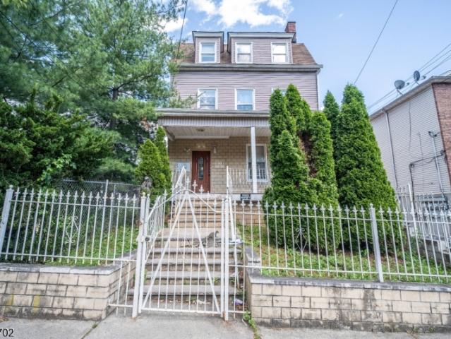 84 Farley Ave