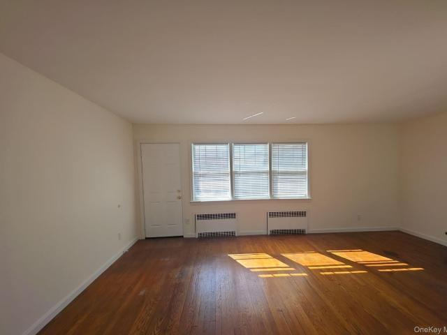84 Front Street