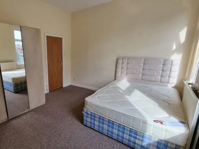 84 Heald Place, Manchester, M14 4AQ, United Kingdom | 4 bed townhouse for rent #166427325 | Rentberry