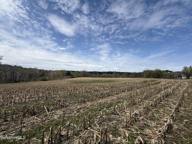 84 Hurlburt Rd, Great Barrington, MA 01230