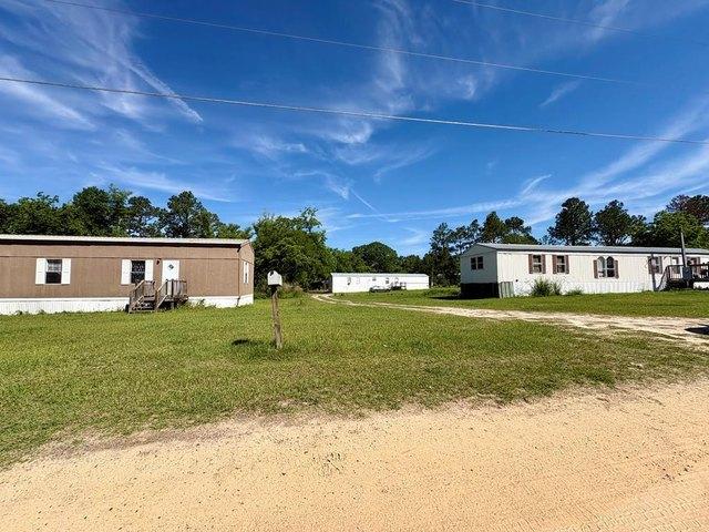 84 Ivey Ln, Enigma, GA 31749