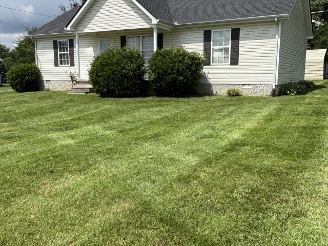 84 Kristen Dr