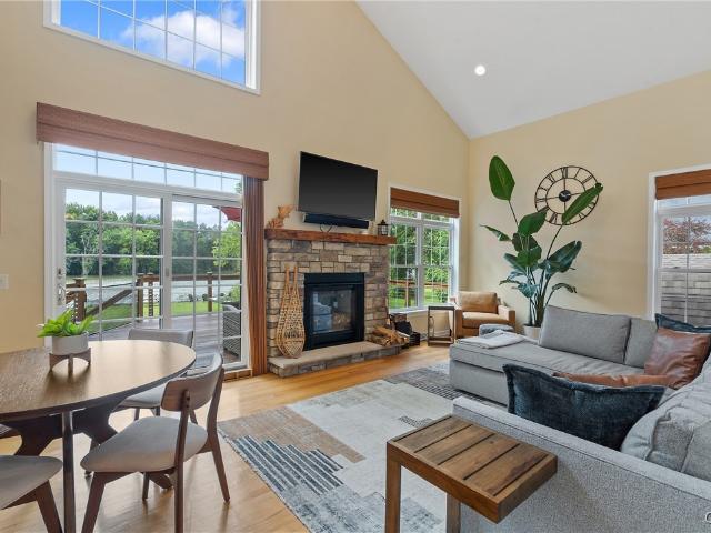 84 Krystyna Lane # 6
