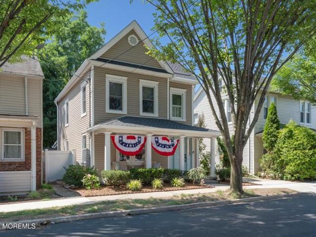 84 Linden Pl, Red Bank, NJ 07701
