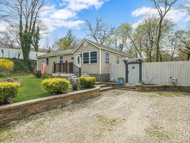 84 Lynbrook Dr, Sound Beach, NY 11789 | MLS #987858 | Compass