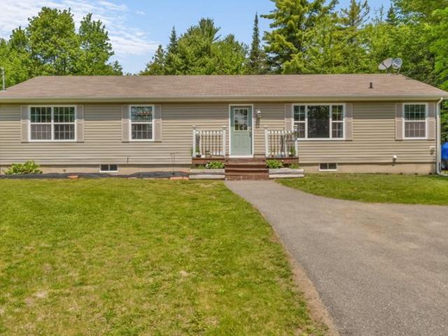 84 McIntosh Ave, Levant, ME 04456