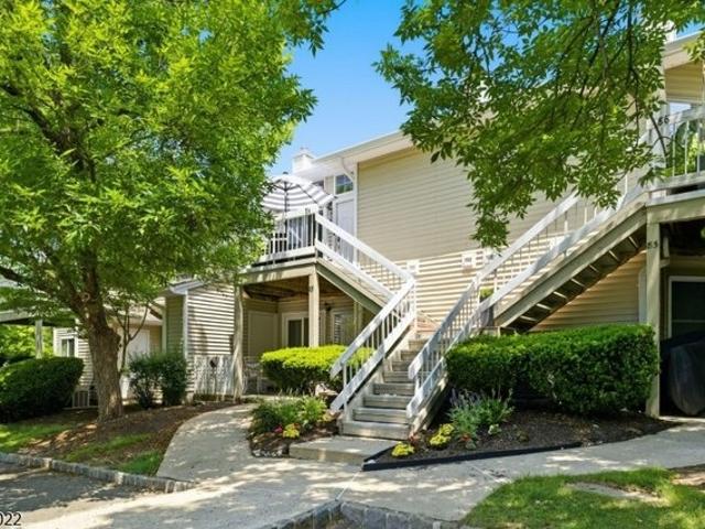 84 Mayfield Rd, Bedminster Twp, NJ 07921