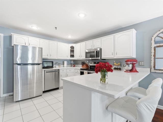 84 Monroe St # 3