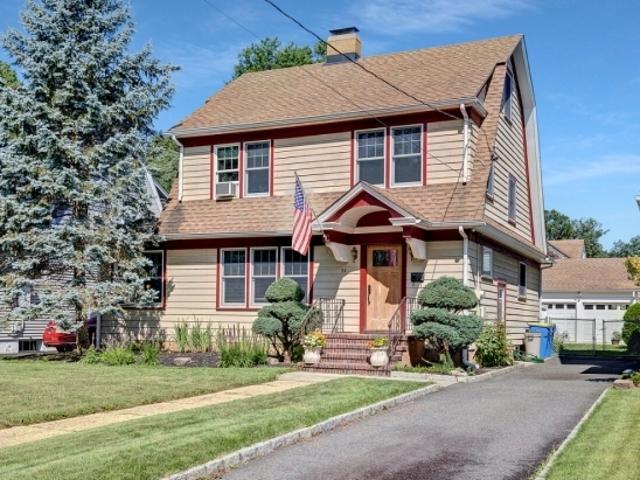 84 Myrtle Ave