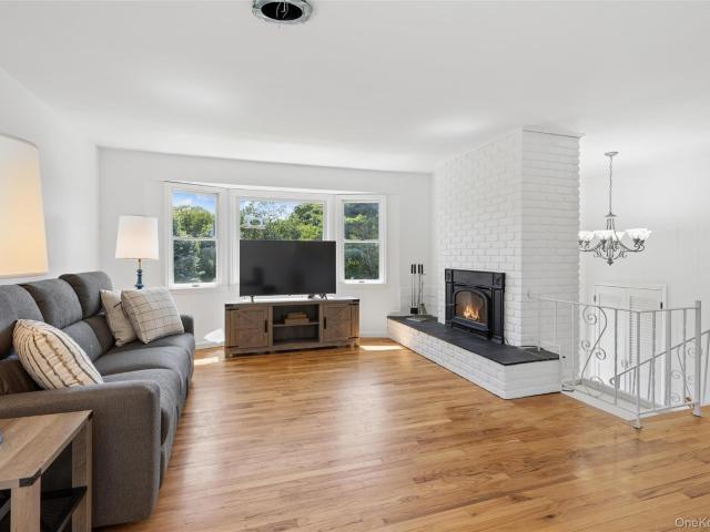 84 N Surfside Avenue