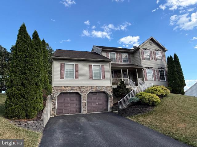 84 Oak Ledge Avenue