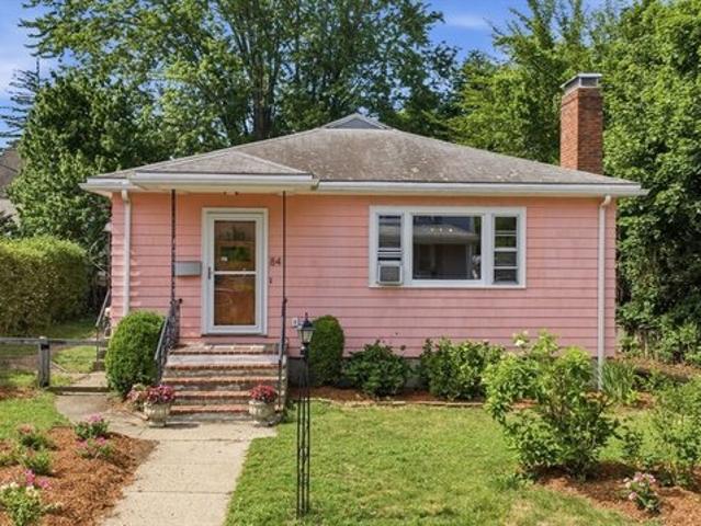 84 Oak St, Winchester, MA 01890