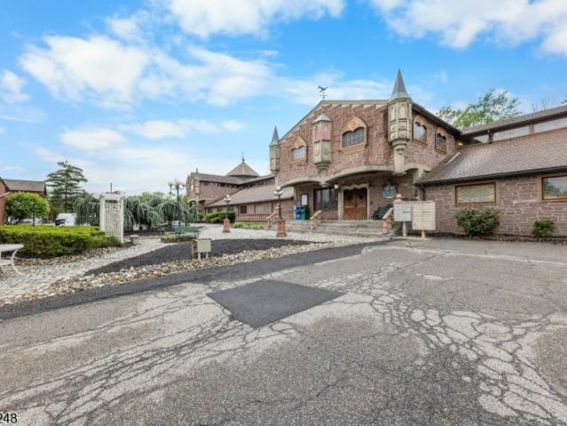 84 Park Ave Unit G104