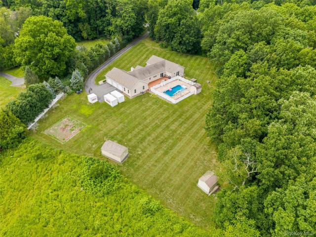 84 Pin Oak Drive