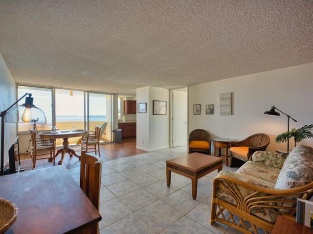 84 Pukihae St Apt 205, Hilo, HI 96720