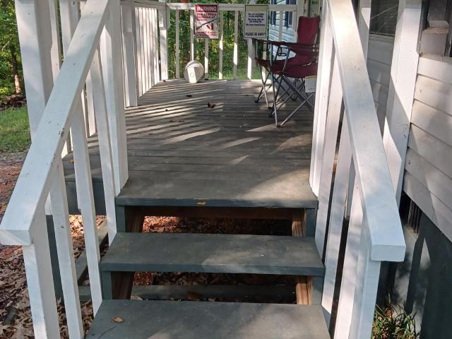 84 River Point Road