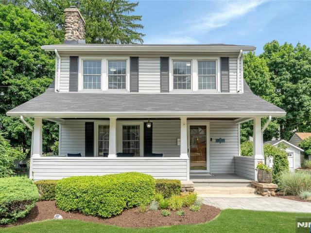 84 S Central Avenue