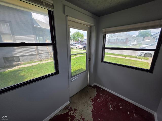 84 S 6th Avenue