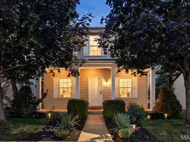 84 Shire Dr, Lake Saint Louis, MO 63367