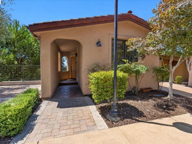 84 Siena Dr