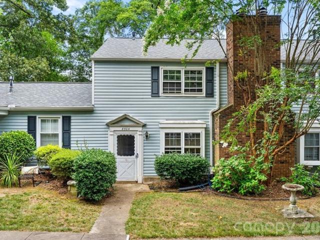 8504 Castle Pine Ct, Charlotte, NC 28226